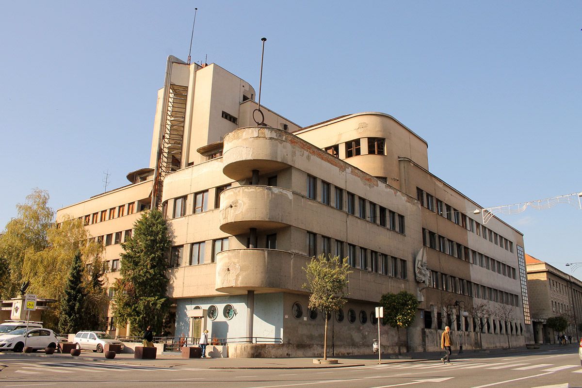 nato-bombing-air-force-command-building - Serbian Private Tours